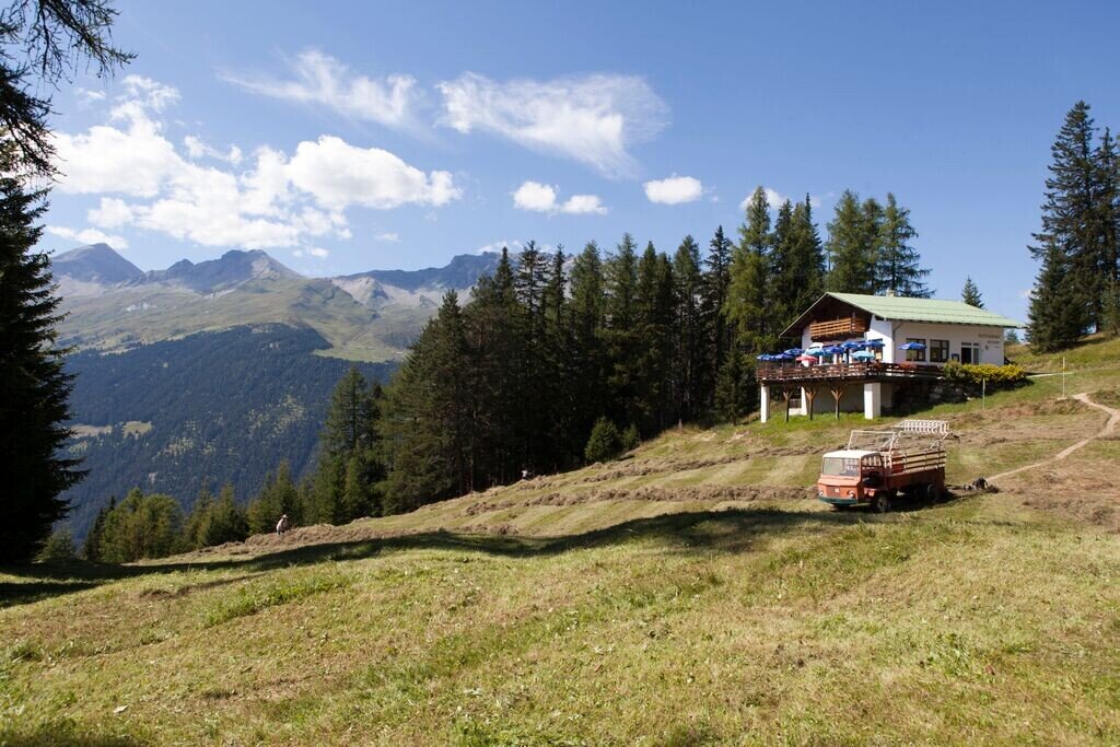 Mutzkopf mountain restaurant | Endurotrails