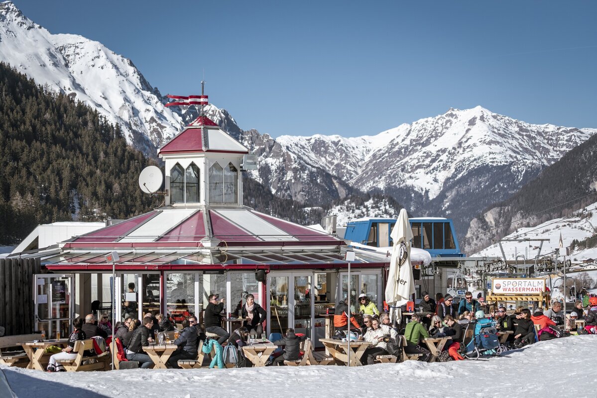 Billys Aprés Ski Bar | Endurotrails